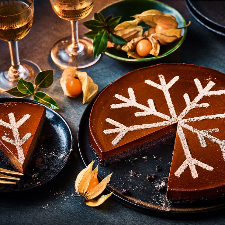 The Very Merry Munch Chocolate Apples Recipe | M&S Recipe | M&S