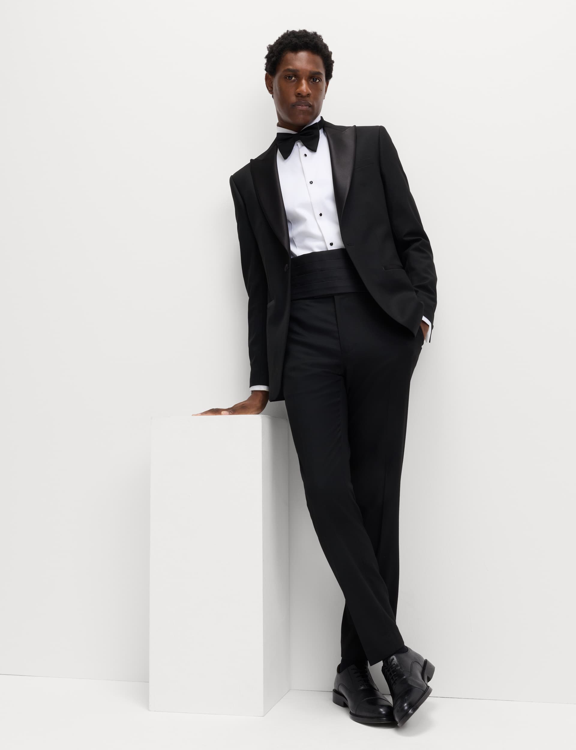 2 Piece Slim Fit Stretch Tuxedo Suit | M&S