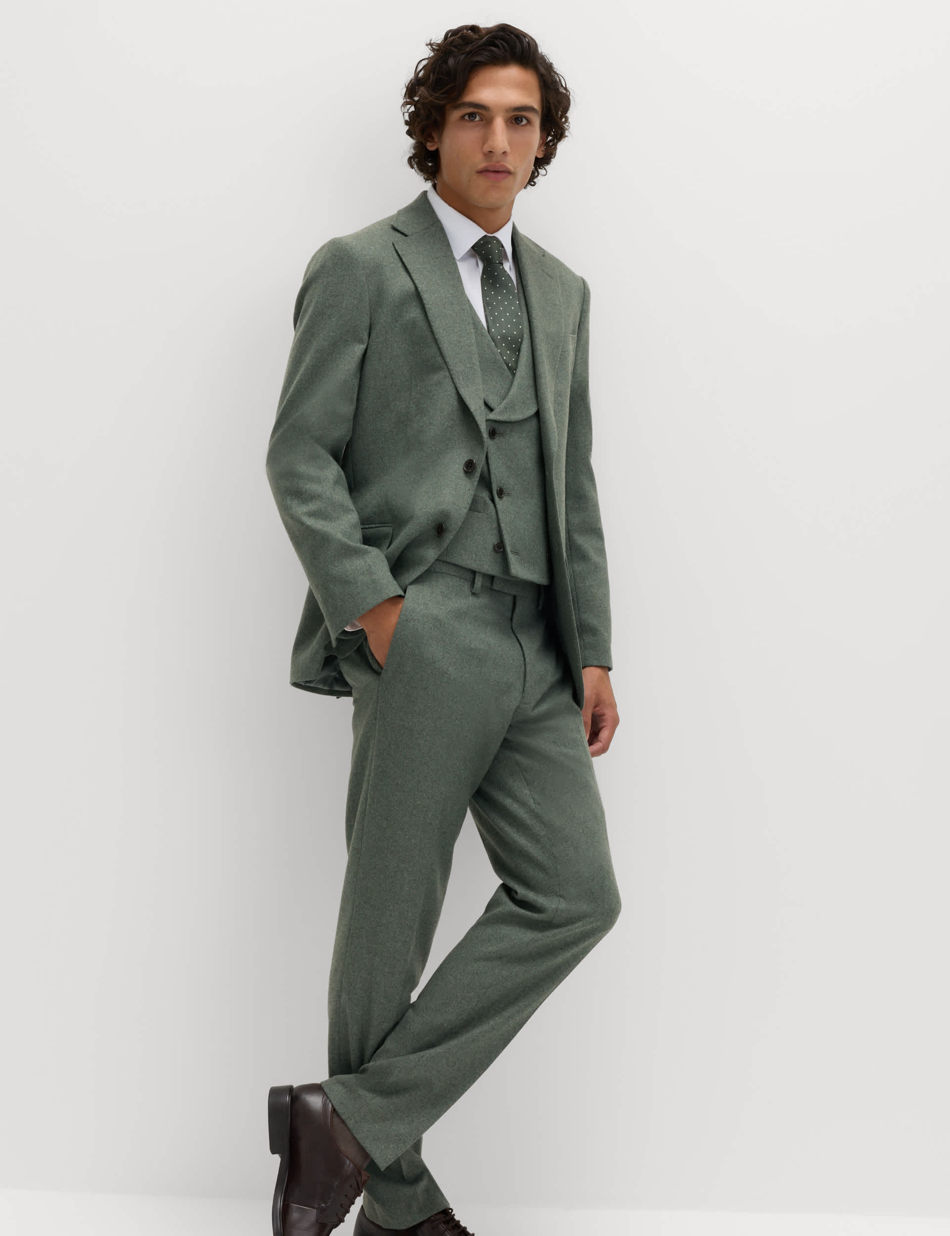 England’s World Cup team suits. | FollowFollow.com