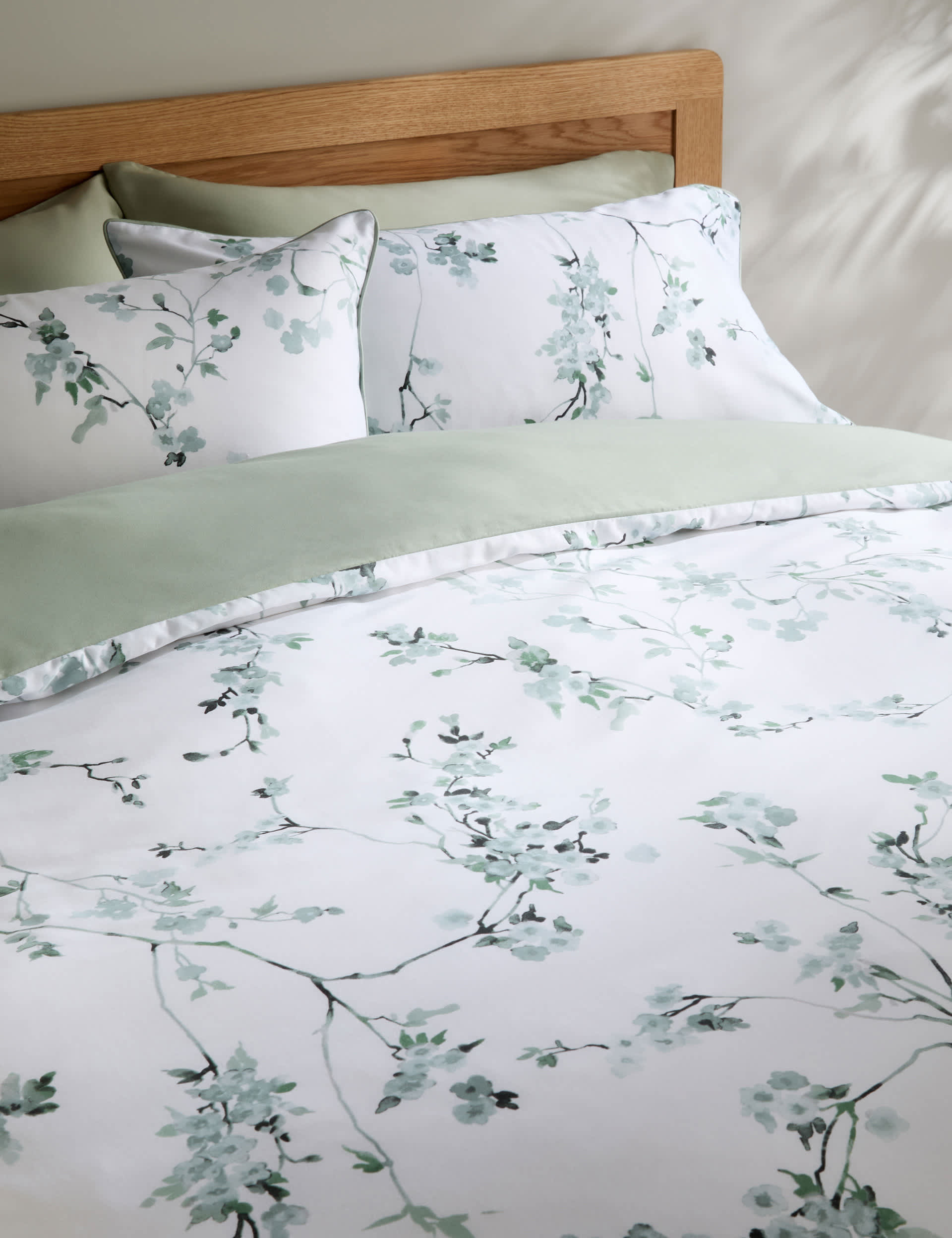 Pure Cotton Sateen Trailing Cherry Blossom Bedding Set | M&S Collection | M&S