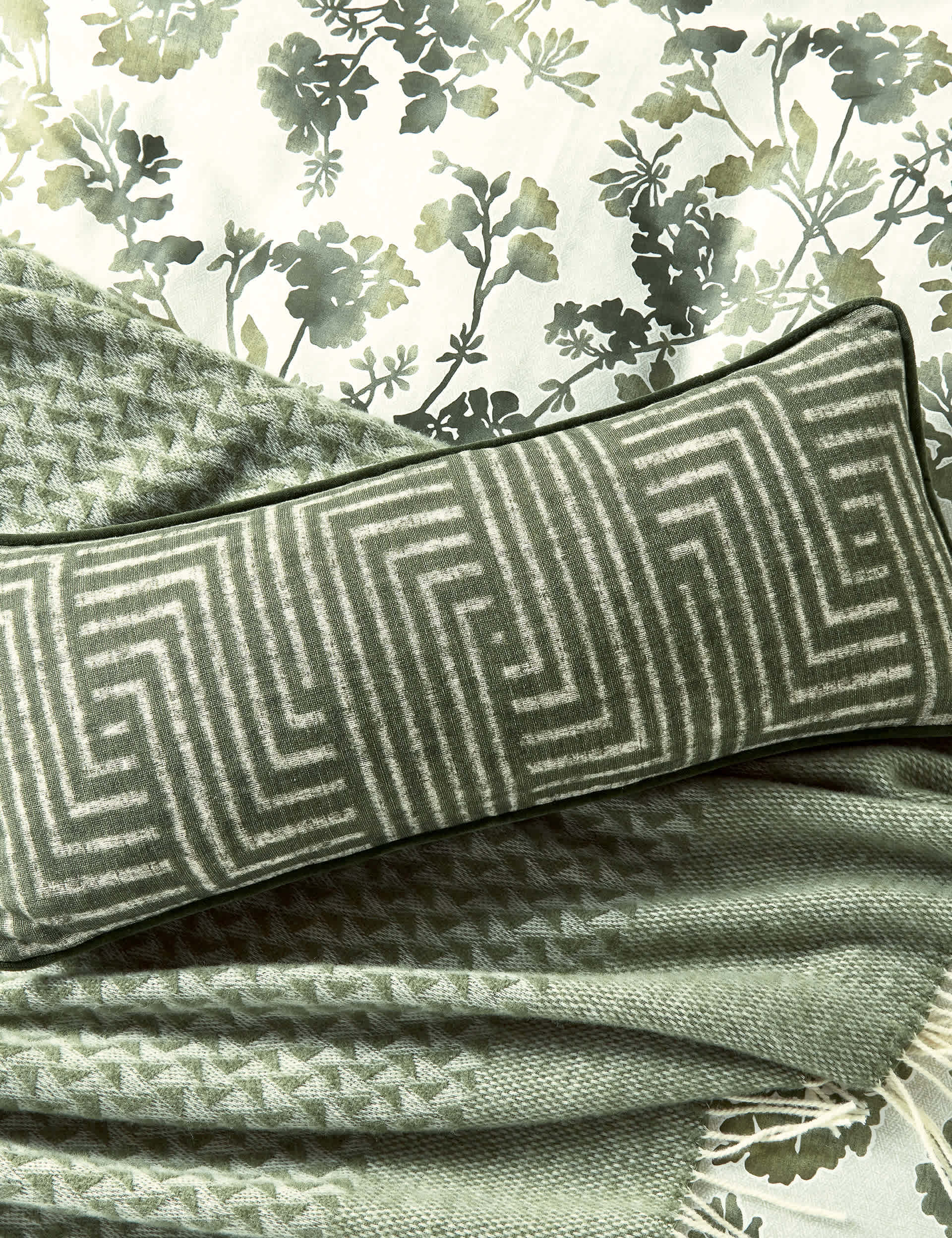 Pure Wool Yoko Geometric Throw | Bedeck of Belfast | M&S
