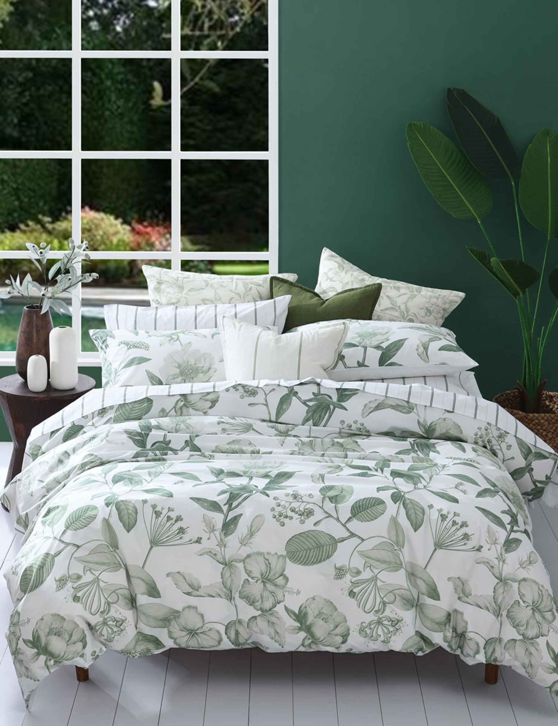Pure Cotton Botanical Leaf Bedding Set | MM Linen | M&S