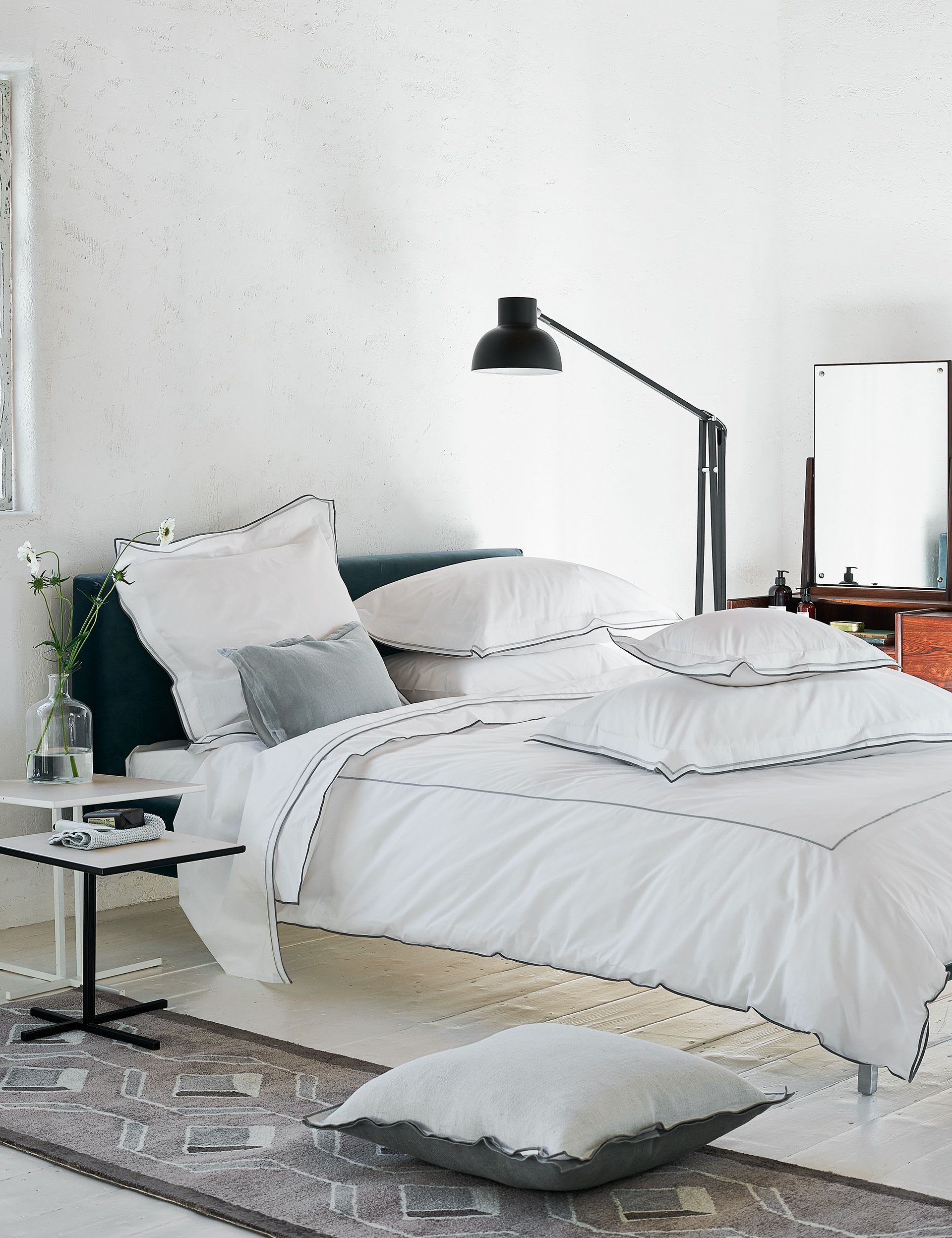 Pure Cotton 400 Thread Count Flat Sheet | Designers Guild | M&S