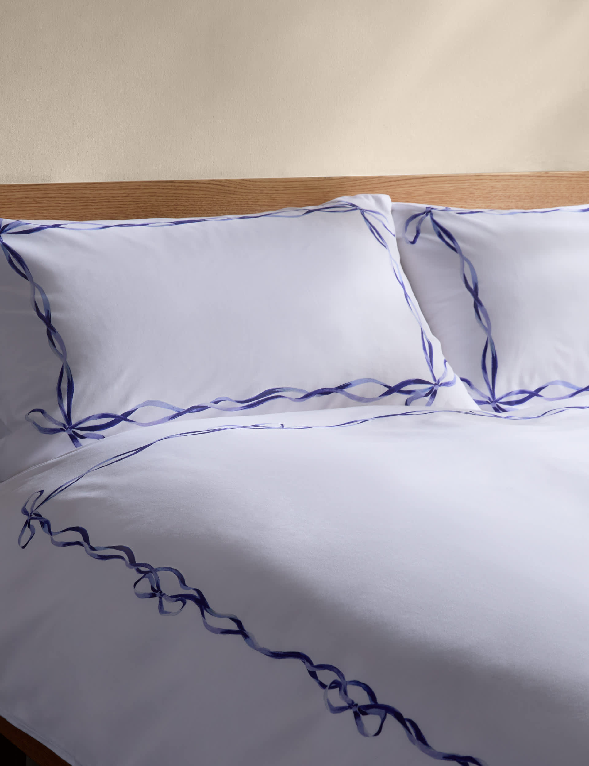 Pure Cotton Bow Border Print Bedding Set | M&S