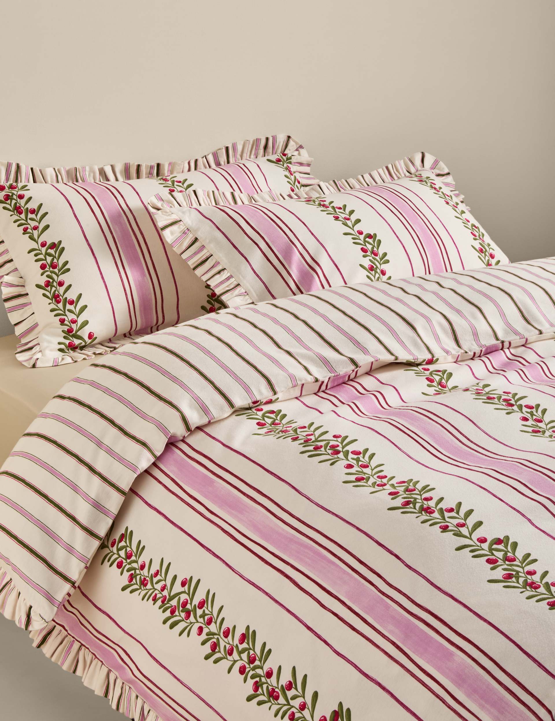 Pure Cotton Striped Foliage Bedding Set | M&S | M&S