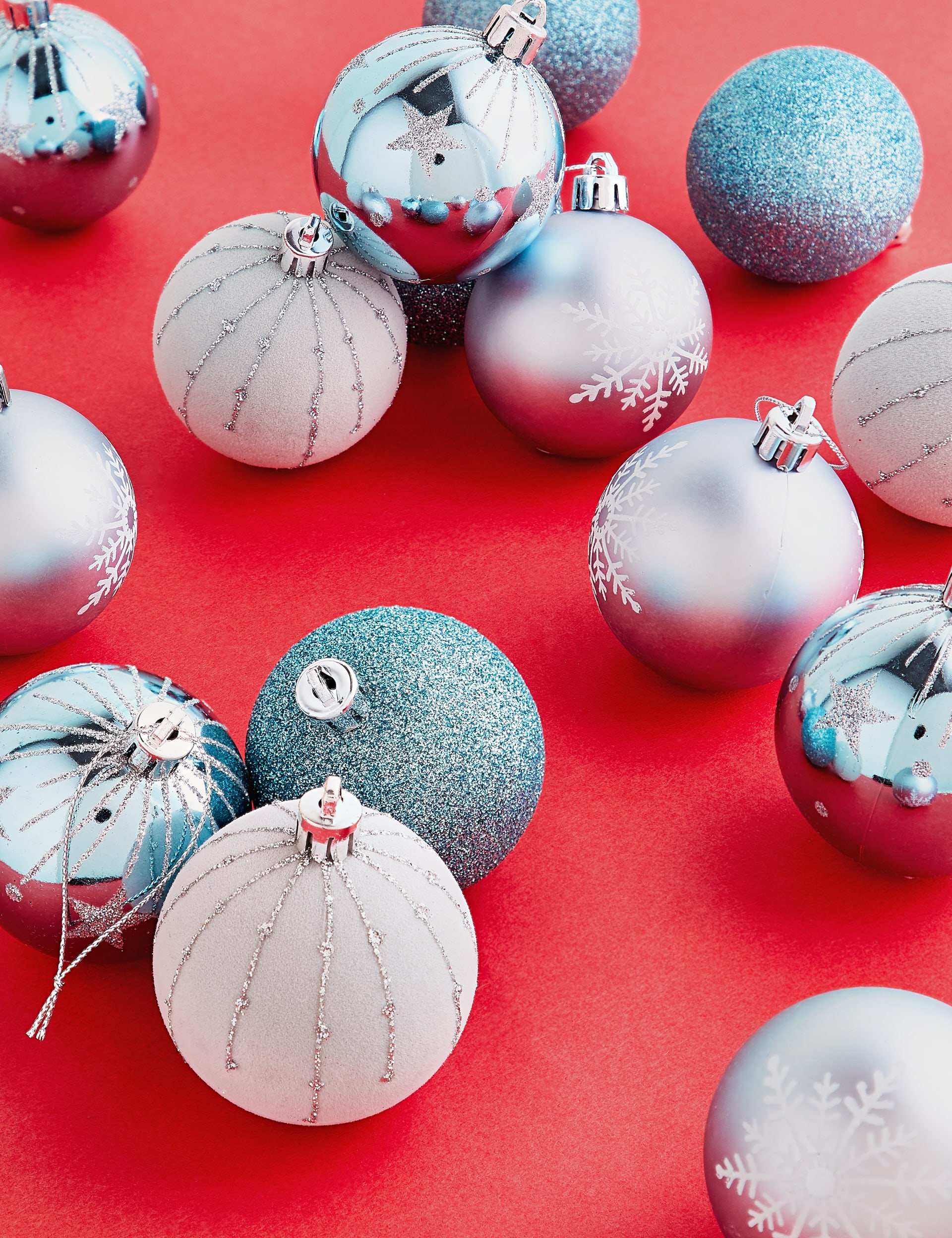 Set of 16 Silver Mix Shatterproof Baubles | M&S