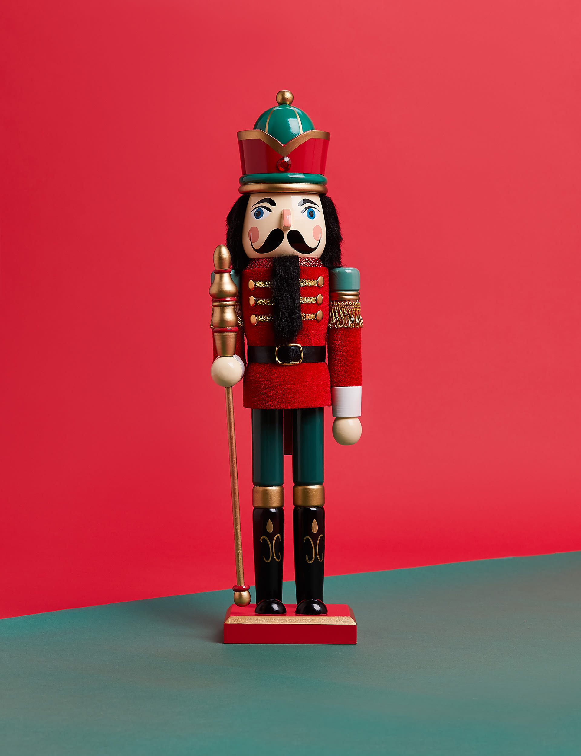 Classic Nutcracker Room Decoration | M&S IE