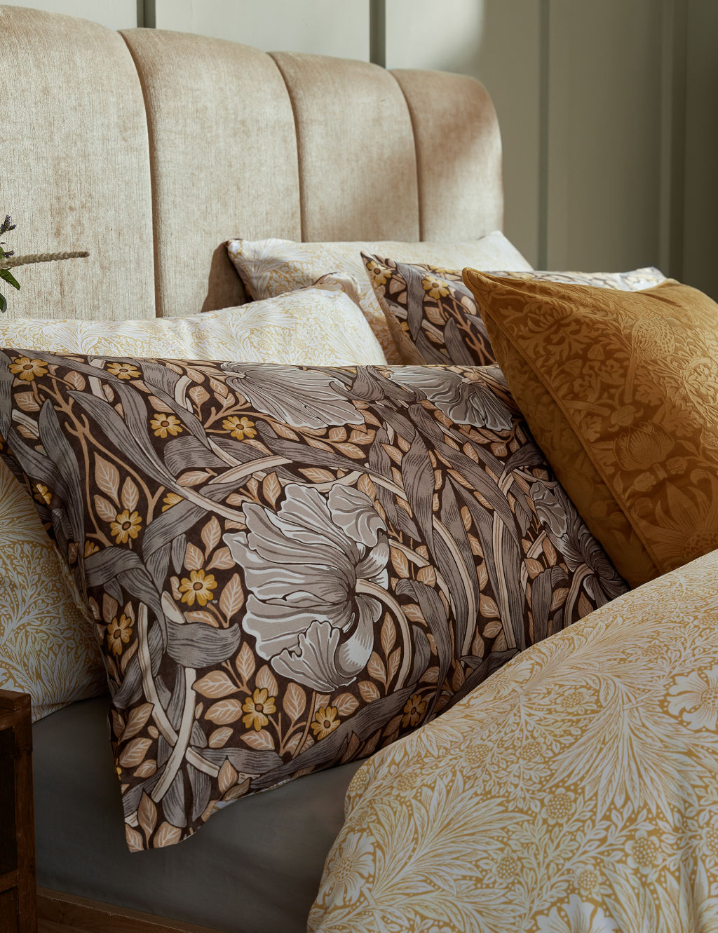 Pure Cotton Pimpernel Reversible Bedding Set | William Morris At Home | M&S