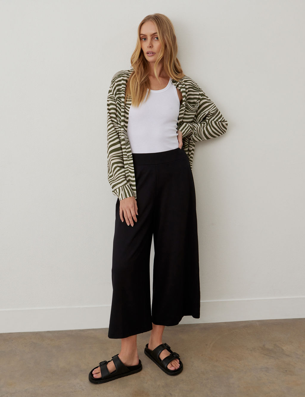 Elasticated Waist Wide Leg Culottes Finery London Mands