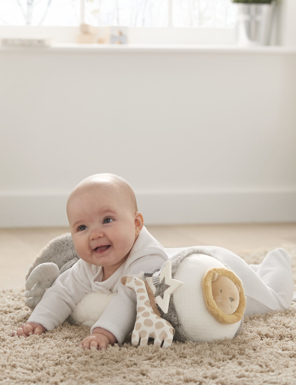 Welcome to the World Tummy Time Roll (7lbs) | Mamas & Papas | M&S