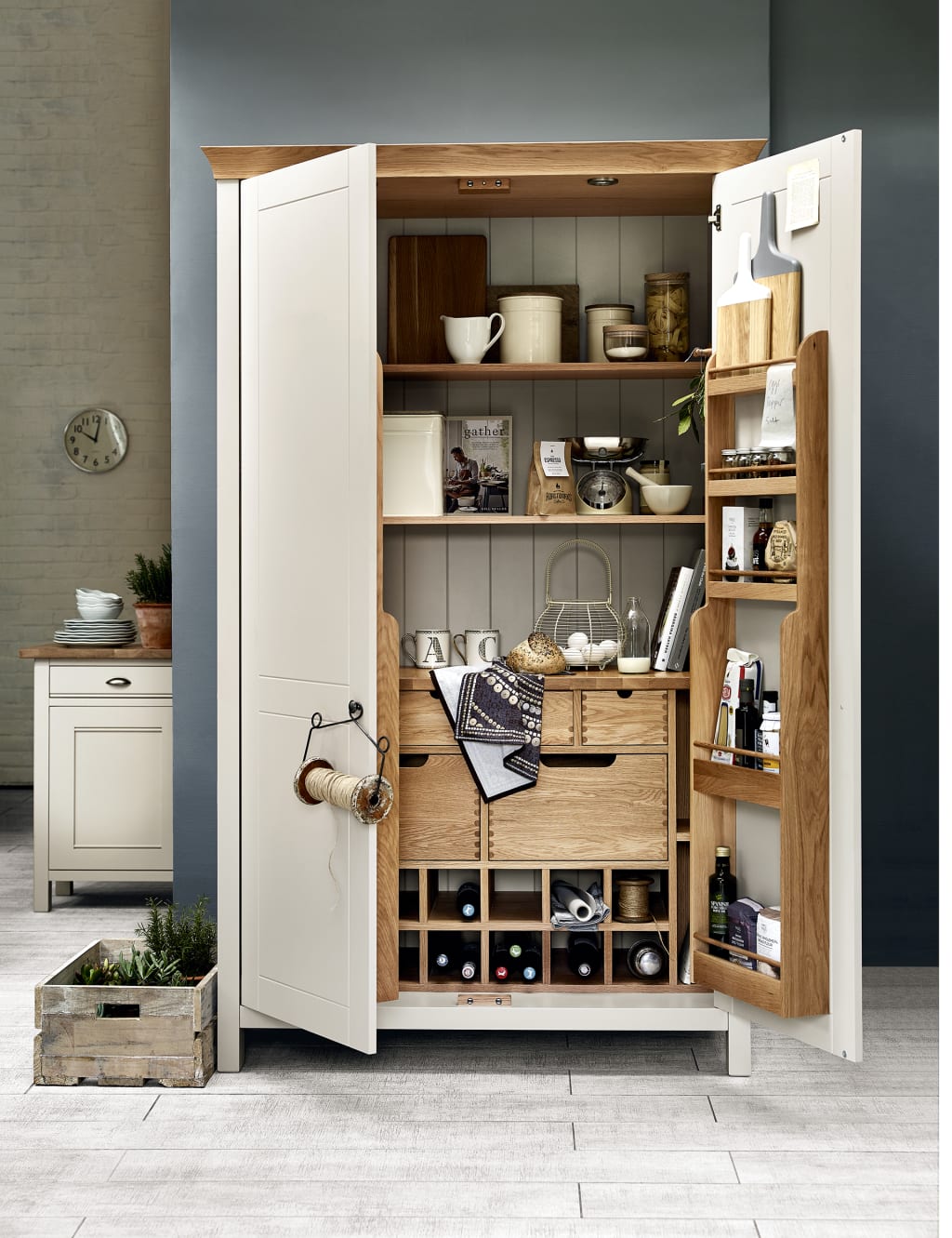 Padstow Putty 2 Door Sideboard M S IE