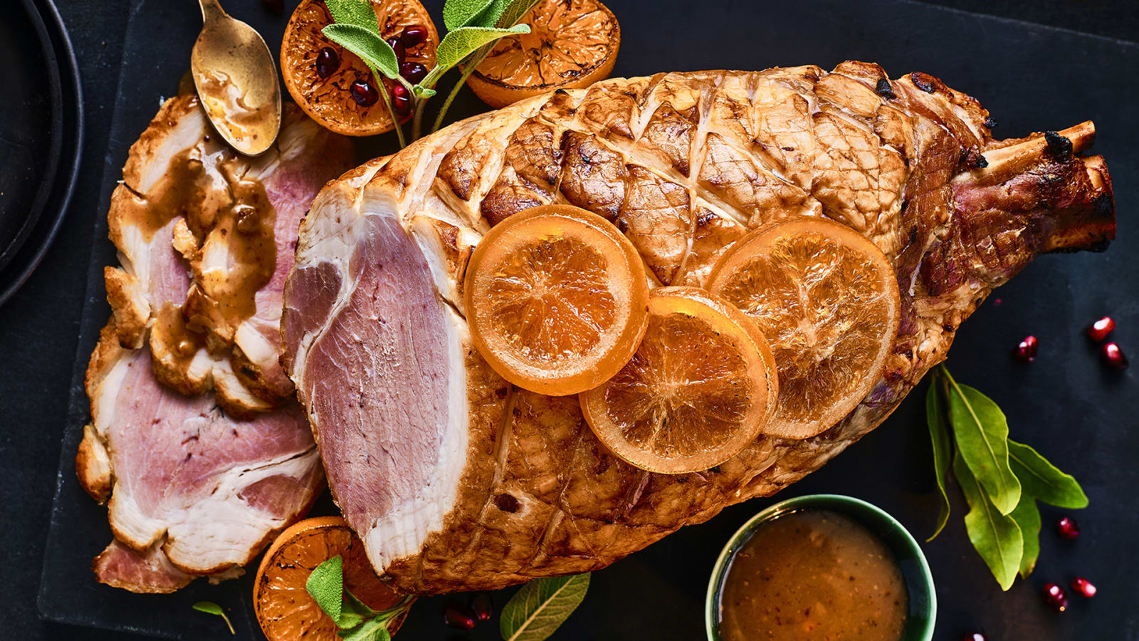 Our Best Ever Heritage Gold Dry-Cured Roasted Ham on the Bone (25 ...