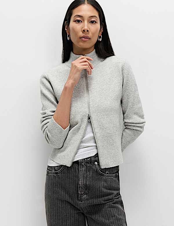 Gebreid jasje met opstaande kraag en rits | LIGHT GREY | Jasjes | M&S NL