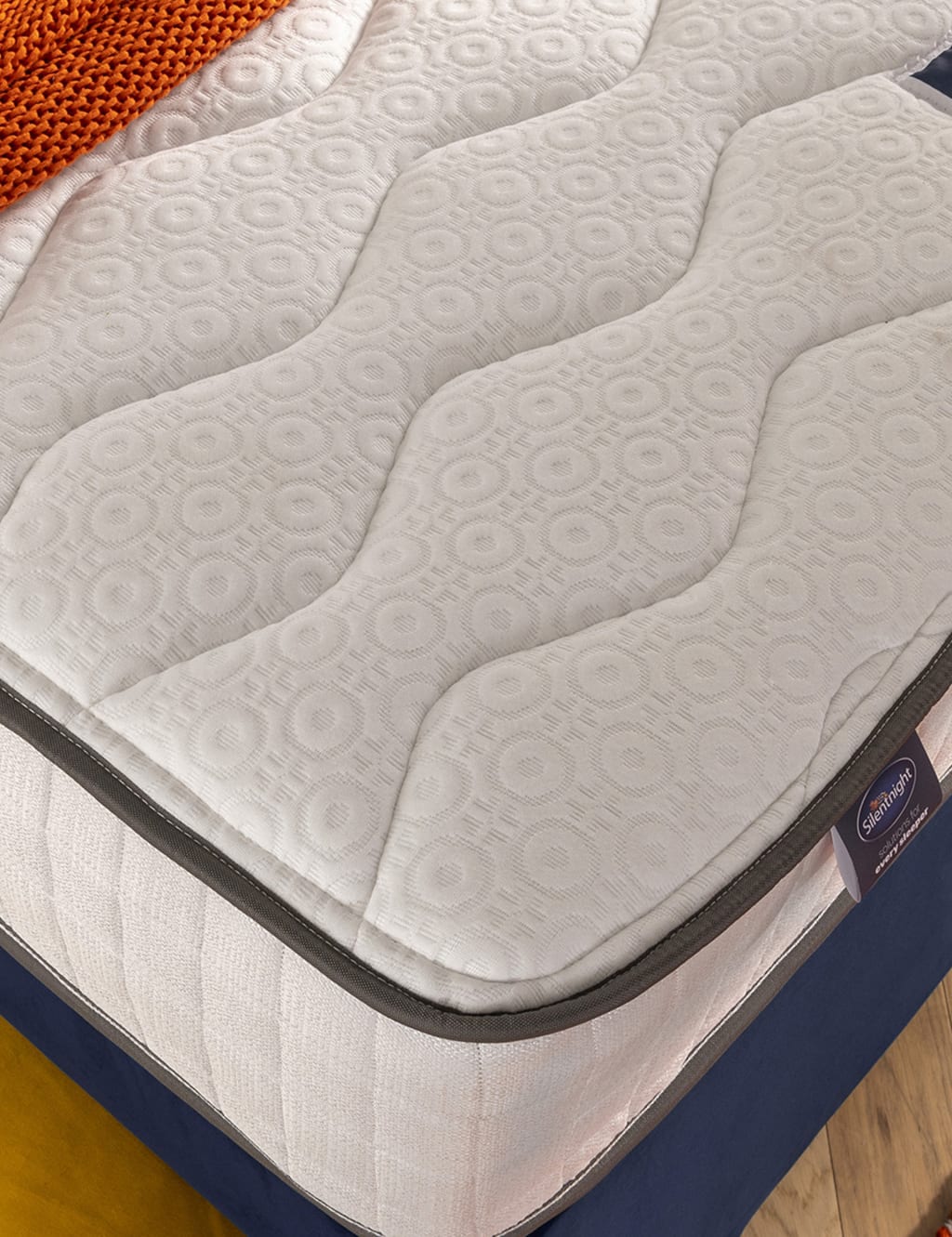 Memory Foam 800 Pocket Spring Mattress | Silentnight | M&S