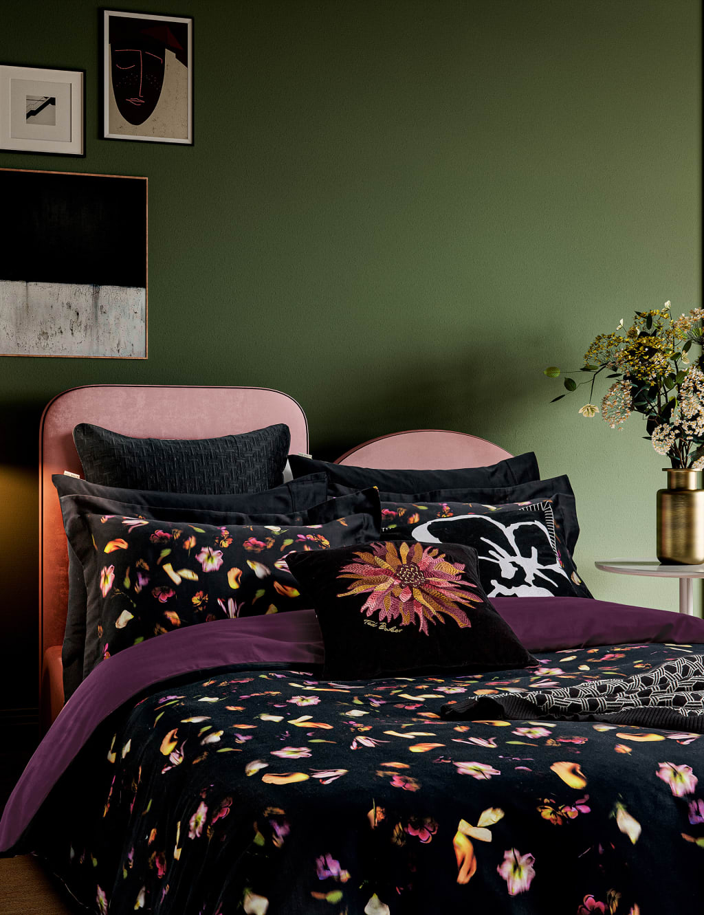 Pure Cotton Scattered Floral Bedding Set | Ted Baker | M&S