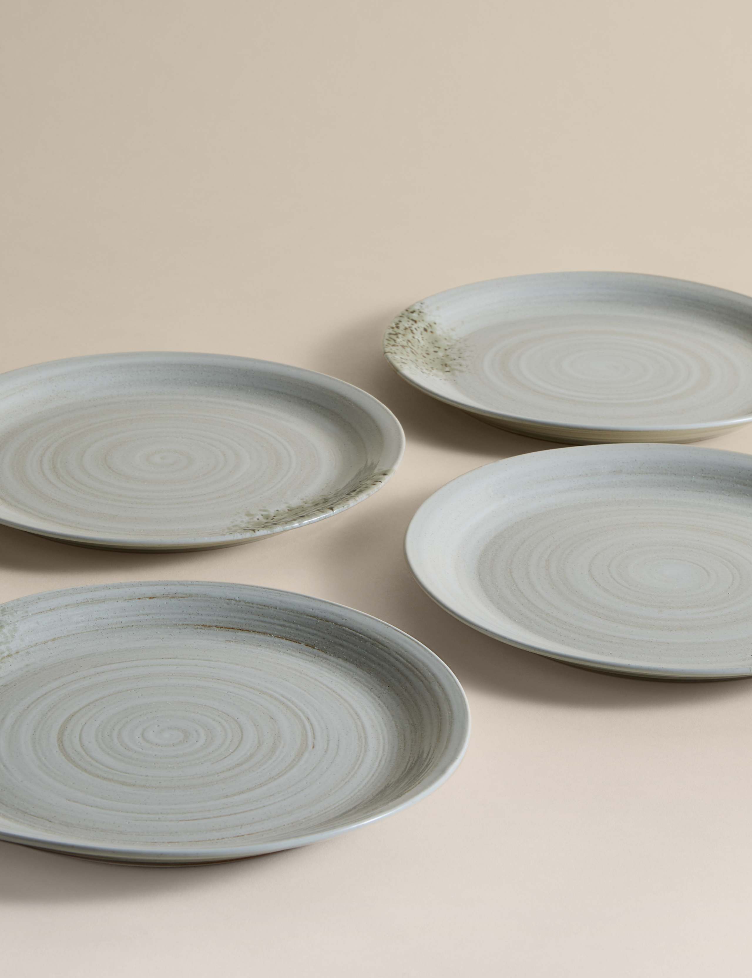 Textured Spin Dinner Plate | M&S | M&S IE