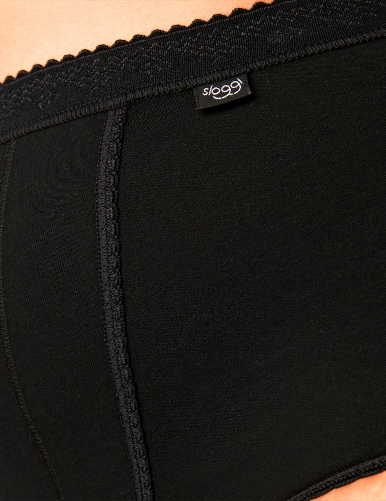 2pk High Waisted Control Maxi Full Briefs | Sloggi | M&S