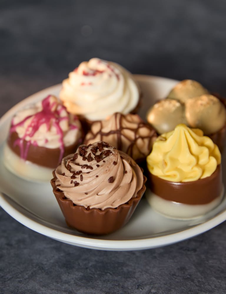 The Chocolate & Fizz Gift Box | M&S Collection | M&S