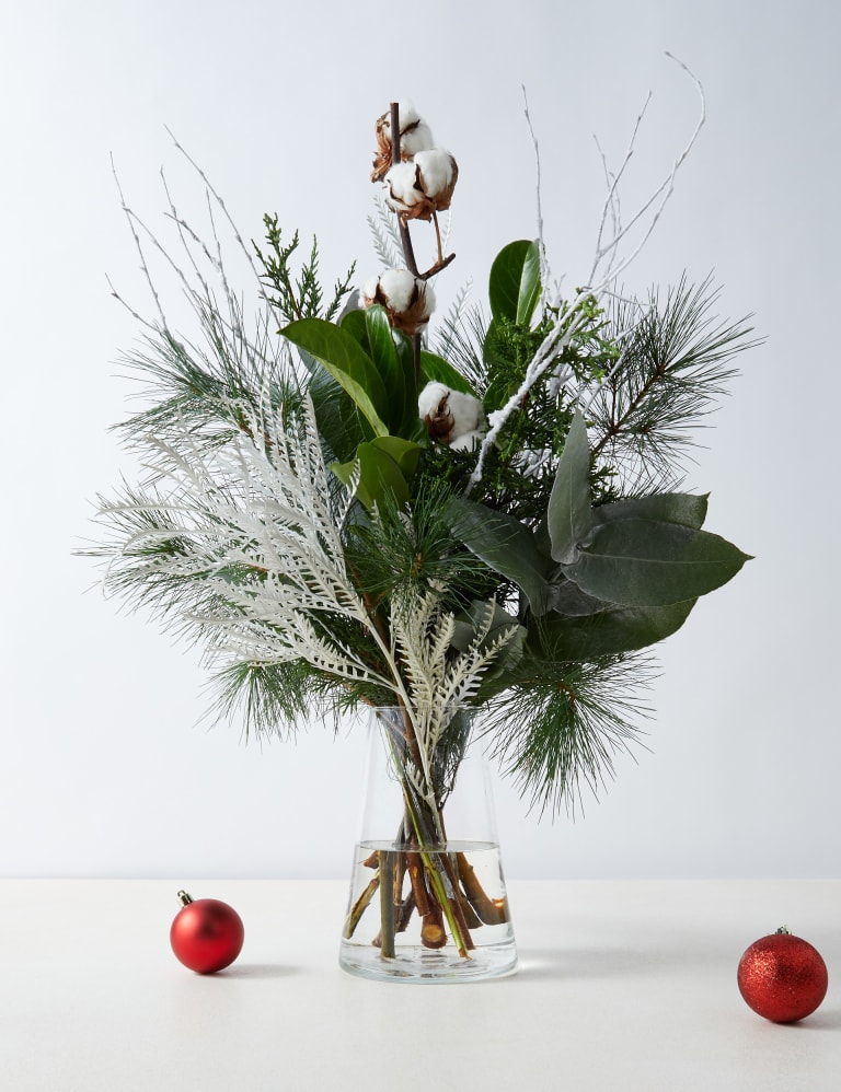 Christmas Foliage Letterbox M S